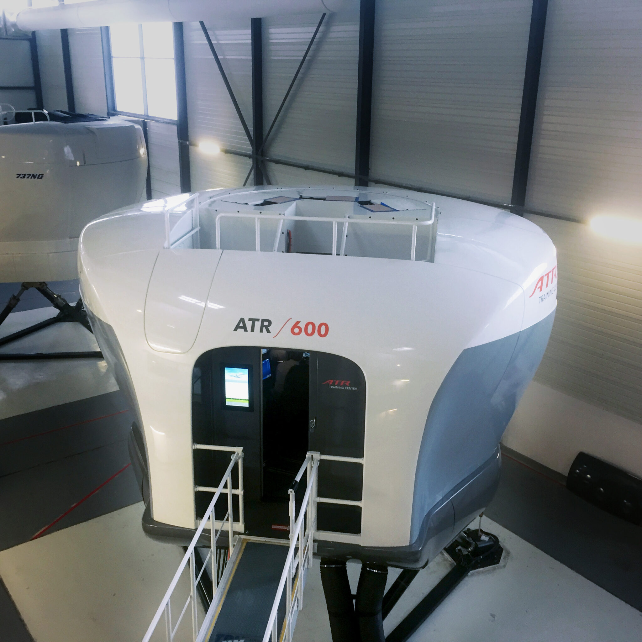 ATR 72-600 Flight Simulator in Paris Receives EASA Certification | ATR