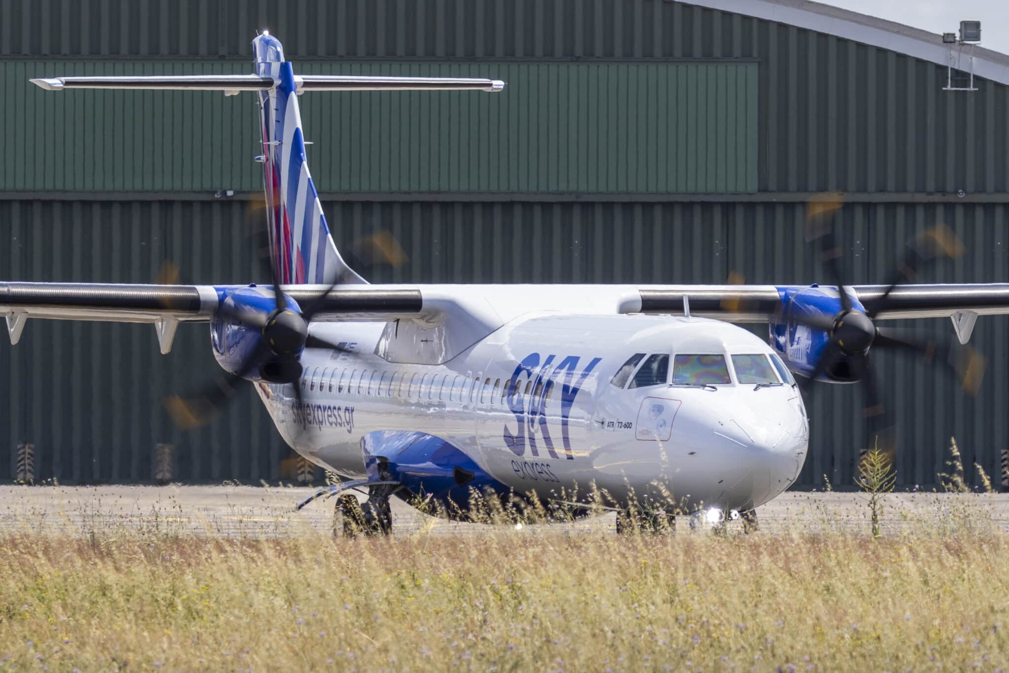 SKY express grows regional fleet with two additional ATR 72-600 | ATR