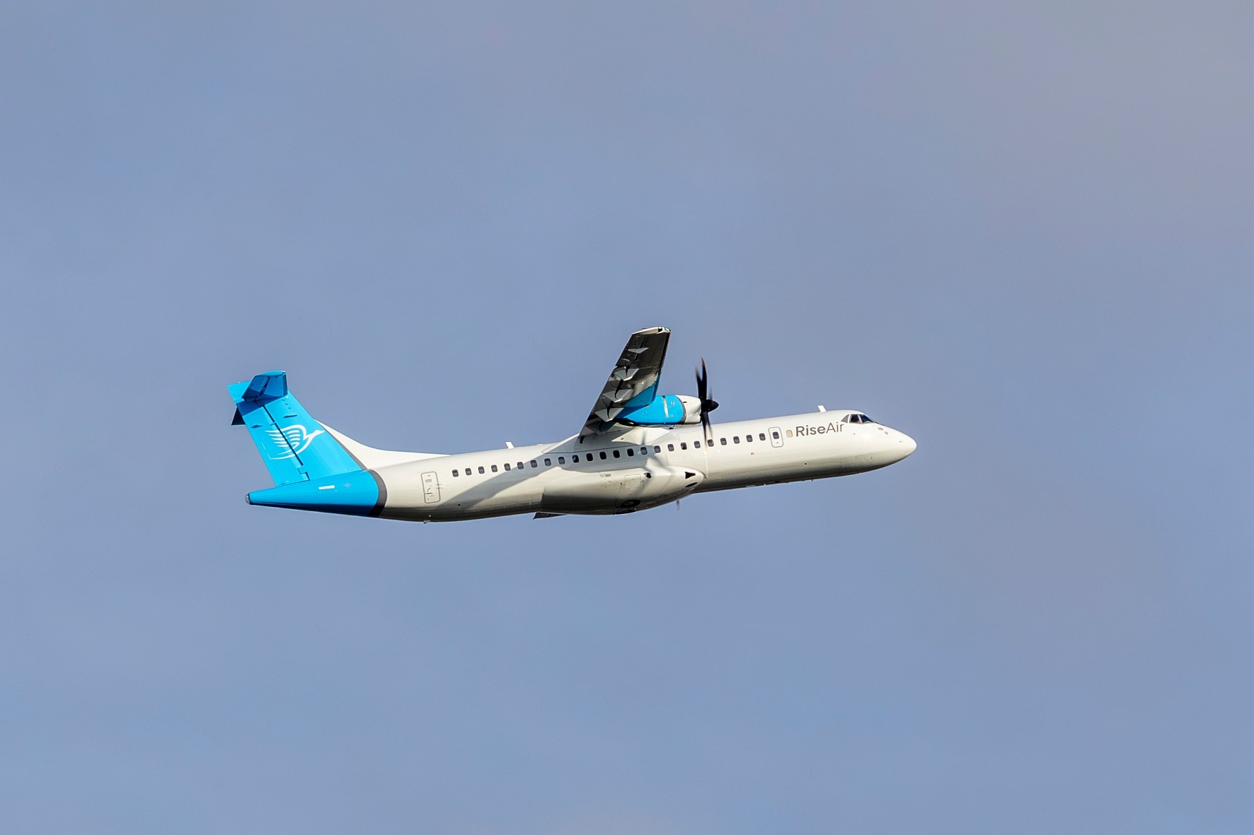 Rise Air takes delivery of Canada’s first ATR 72-600 aircraft – ALA ...